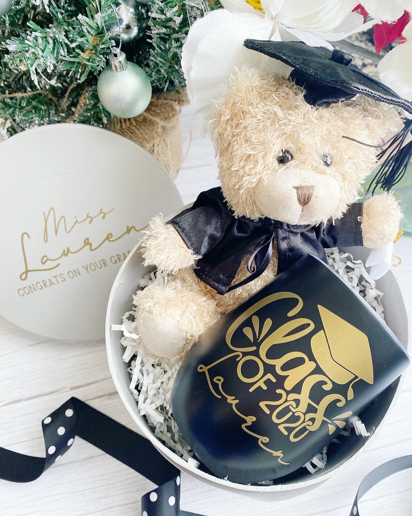 Personalised Graduation Hat Box Gift Set – Bubbly Zone